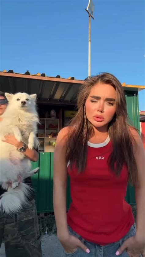 ‎نیکا فلاحی 💕‎ ‎چقدر سوختم🫣🙂 نظراتتون رو برام بنویسید 😍 عاشقتونم بابت