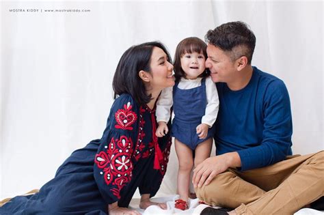 Potret Harmonis Keluarga Artis Inspirasi Banget