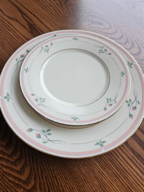 레녹스 빈티지 로즈매너 디너접시 당근 중고거래