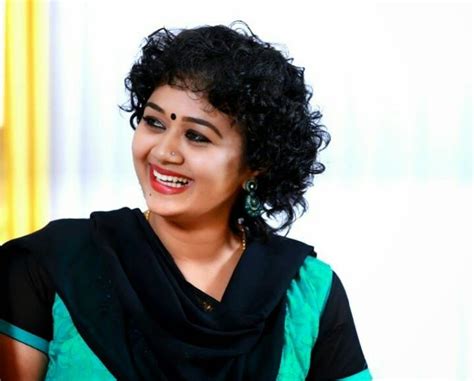 Karuthamuthu Serial Actress Saranya Sasi Marriage Photos Malayalam