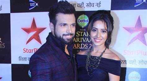 Rithvik Dhanjani Asha Negi To Host Tv Show Together For First Time