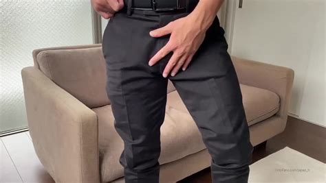 Post 電マ射精 スリムスーツでもっこりがわかるくらいビンビンになり ちんこからは我慢汁がだらだらと滴っちゃいましたw 一 By