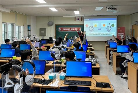 신세계아이앤씨 리테일테크 기반 청소년 Sw 무상 교육 진행 전자신문