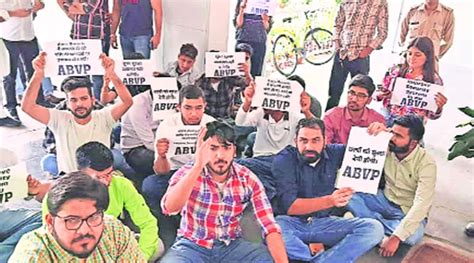 NSUI ABVP Protest Security Breach Inside PU Girls Hostel Demand Action Chandigarh News