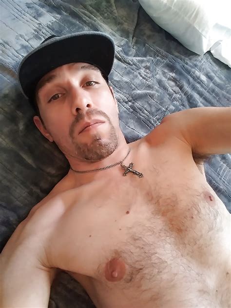 Chillin On My Bed Pics Xhamster