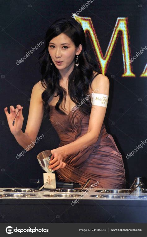 Taiwanese Model Actress Lin Chi Ling Poses Red Carpet Hot Sex Picture