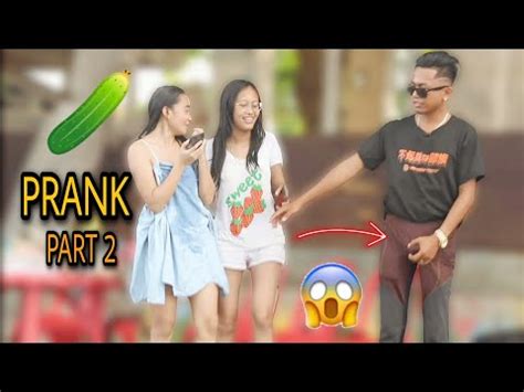 CUCUMBER PRANK PART 2 /SUMAMA ANG DALAWANG BABAE SA BULAG DAHIL MALAKI ...