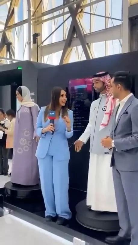 Pervert Robot Unveiled By Saudi Arabia Slaps Woman S Bum During Live