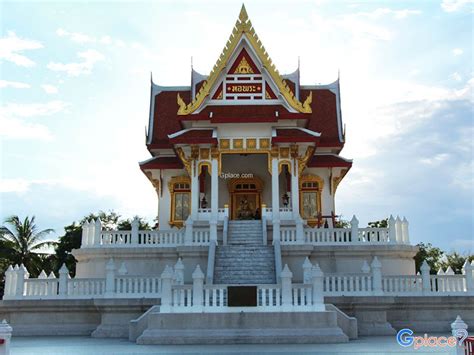 หอพระ พระพุทธหสิหิงค์มิ่งมงคลสิรินาถ จ ชลบุรี