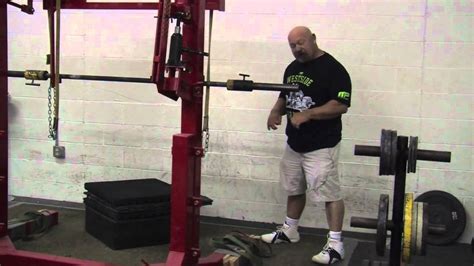 Accommodating Resistance Squatting With Bands Youtube