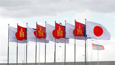 МОНГОЛ УЛСЫН ЕРӨНХИЙЛӨГЧ УХНААГИЙН ХҮРЭЛСҮХИЙН УРИЛГААР ЯПОН УЛСЫН ЦОГ ЖАВХЛАНТ ЭЗЭН ХААН