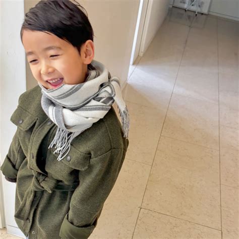 조윤주 1 5 새벽 두시 넘어 잠들었거든요 태이아루 보고싶어 일곱시에 눈 떠 다이슨으로 등원완료 강아지들 사랑해 사랑해 6 어젯밤 베라왕 팀에서 준비해주신 오늘