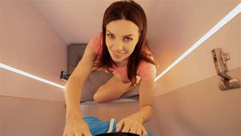 Luna Roulette 포르노 제작자 동영상 무료 섹스 2 xHamster