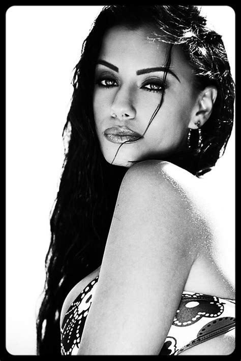 Bianca Holland Beauty Beautiful Lips