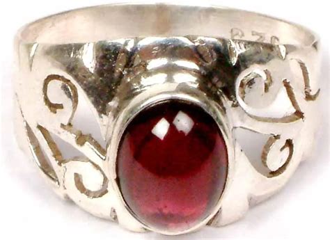 Cabochon Garnet Jaali Ring Exotic India Art