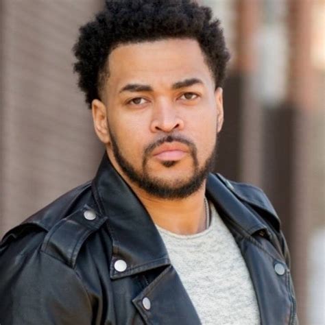 Demaris Harveys Net Worth Amelia Medium