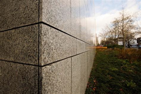 Dynamic Cladding Modern Lightweight Façade Systems