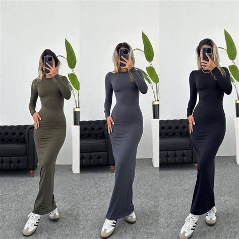 Найтрендованіша базова трендова графіт сукня сезона 2023 — ціна 587 грн