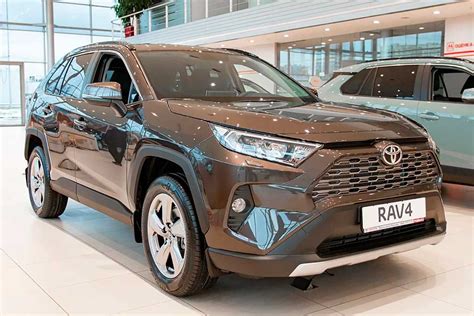 Тойота РАВ 4 цвета кузова фото нового Toyota Rav4 белого черного