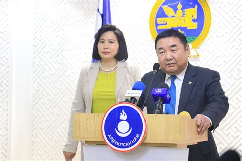 Д Ганбат Төөрөлдсөн олон гишүүнээ цэгцэлж үнэт зүйл үзэл баримтлал дээрээ нэгдэж ажиллана