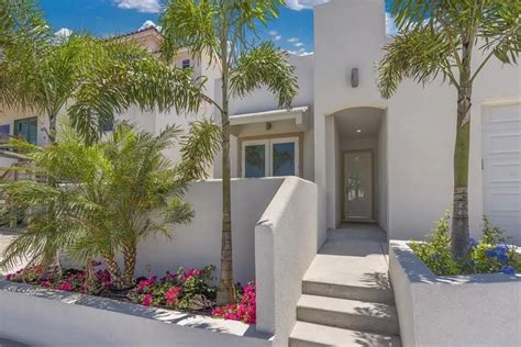 Combining Beachfront Luxury With Resilient Scip Construction In Port