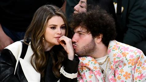 Selena Gomez y Benny Blanco, así empezó su historia de amor | ¡HOLA!