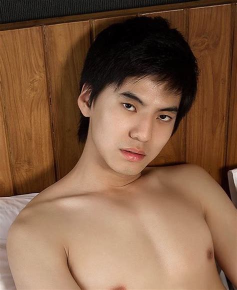 Загвар өмсөгч Б Билгүйтэйгийн гэрэл зургийн цомгоос Урлаг мн