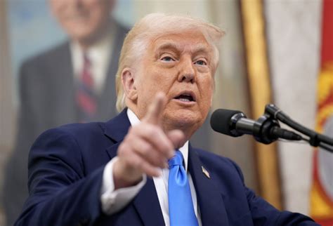 ရုရှားနဲ့ ယူကရိန်းသမ္မတတို့က သဘောတူညီချက်တစ်ခုပြုလုပ်ဖို့ အဆင်သင့်ဖြစ်နေပြီလို့ ဒေါ်နယ်ထရမ့်ပြော