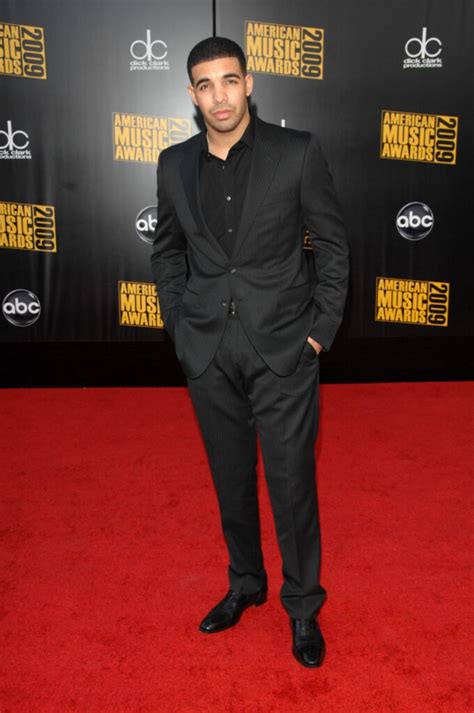Drakes Height Weight Age Net Worth Love Life And More