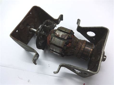 Commutator Based Direction Indicator 4 Steps With Pictures Instructables