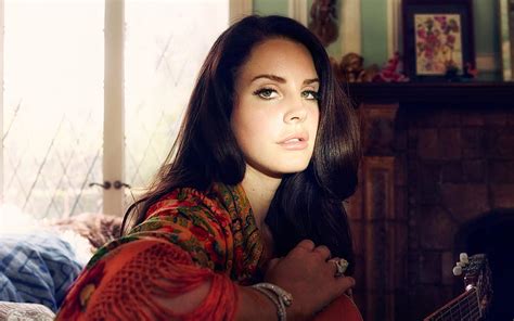 Lana Del Rey Hot Wallpaper