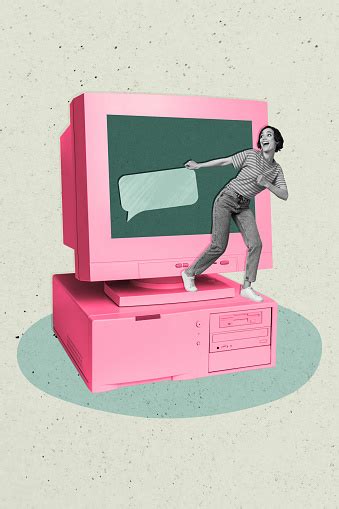 복합 트렌드 아트 워크 3d 스케치 사진 콜라주 구식 컴퓨터 모니터 미니어처 젊은 아가씨 산책 보류 연설 구름 채팅 그래픽 사용자 인터페이스에 대한 스톡 사진 및 기타