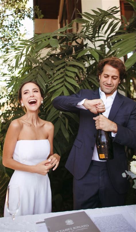 Inside Dean Geyer And Jillian Murray S Fairytale Wedding Artofit