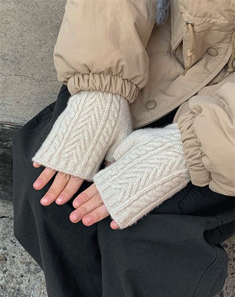 바온 라모브 꽈배기 니트 워머 장갑 9color 위시버킷