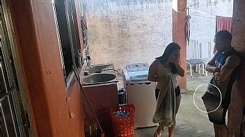 Mi Esposa Se Fue Y La Criada No Pudo Resistirse A Mi Polla Erecta