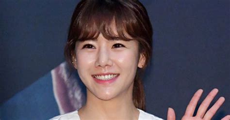 [포토]이연두 상큼한 손인사