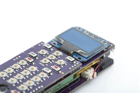 Open Source Mobile Phone Just For 50 Ionews