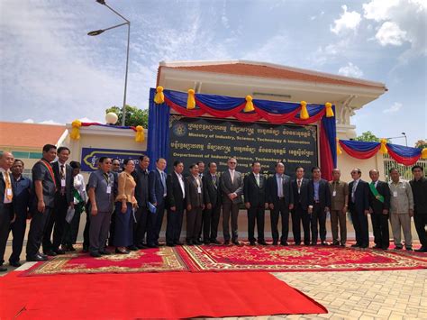 គេហទំព័រ ព្រឹទ្ធសភា នៃព្រះរាជាណាចក្រកម្ពុជា