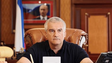 У Криму заявили про атаку дронів пошкоджені адмінбудівлі Новини Live