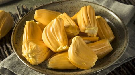 10 High Protein Fruits Nutritionists Cant Stop Raving About And Neither Can We