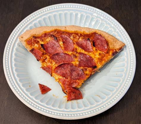 Pizza Salame - Satisfying Slice