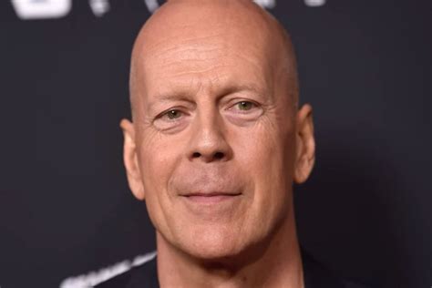 Rodina Bruce Willise Oznámila že Se Jeho Stav Zhoršil Diagnostikovali