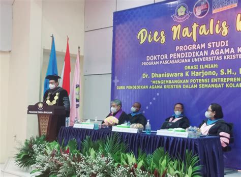 Rektor Uki Pada Dies Natalis Ke 3 Program Doktor Pak “ajak Mewujudkan