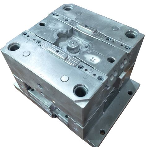 Wire Cutting Precision Plastic Tooling Custom Material Injection Mold