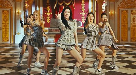 Itzy Sneakers Joonerix Itzy Flapper Dress Dress