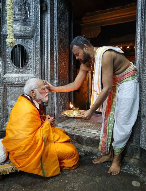 Pm Modi Rameswaram Ramanathaswamy Temple Visit Agni Theertham 22 Theertham Bath Ahead Of Ramar