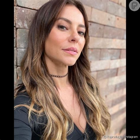 Com Foto Ousada Paolla Oliveira Despertou As Mais Variadas Rea Es Entre Os F S Purepeople