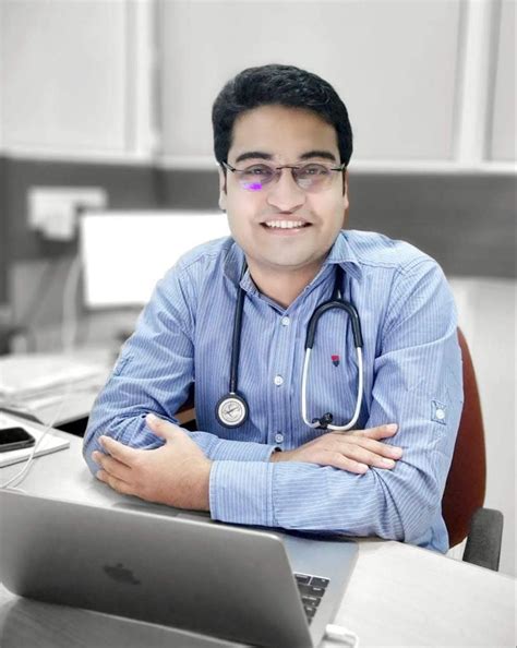 Dr Avinash Jain Clinical Immunology And Rheumatology And Endocrine Surgery Cares List My