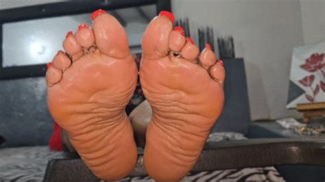 Balbina Big Feet Wrinkled Oiled Soles Queen Foot Fetish Paradise Clips Sale