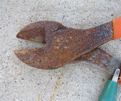 Remove Rust Fence Ideas How To Remove Rust Cleaning Hacks Clean